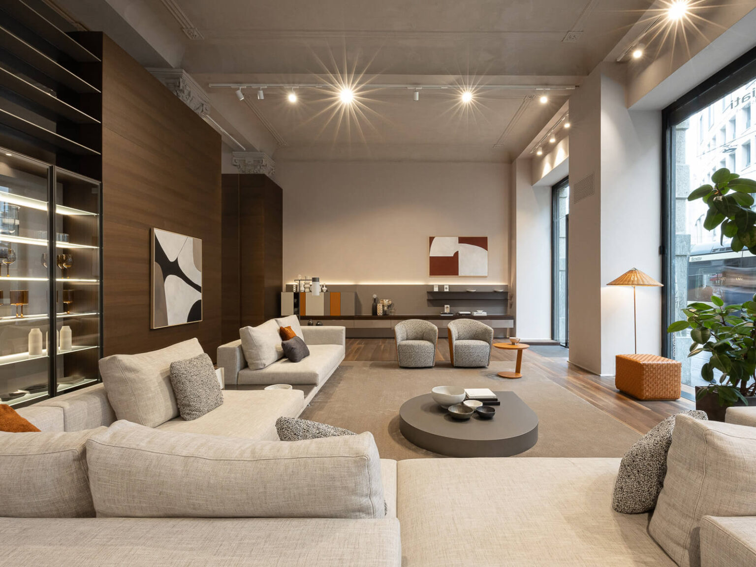 New Milan Flagship Store - Presotto